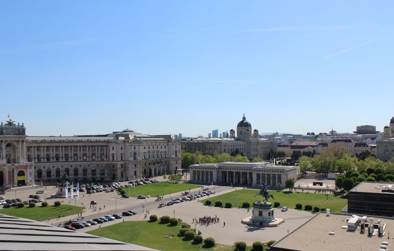Burghauptmannschaft Österreich - Heldenplatz